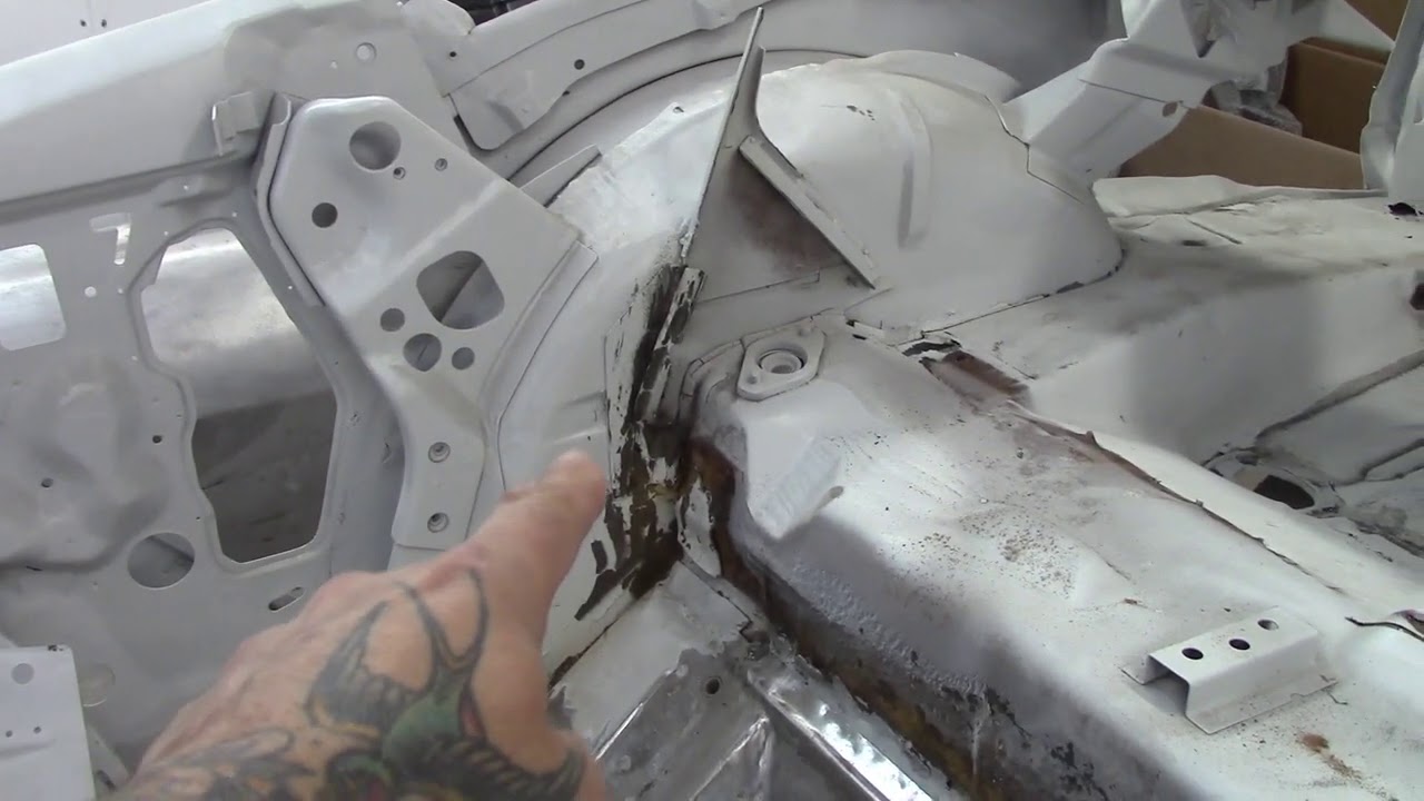 How To Remove and Install Inner Wheel Tubs on a '68 Camaro - Part 1 ...