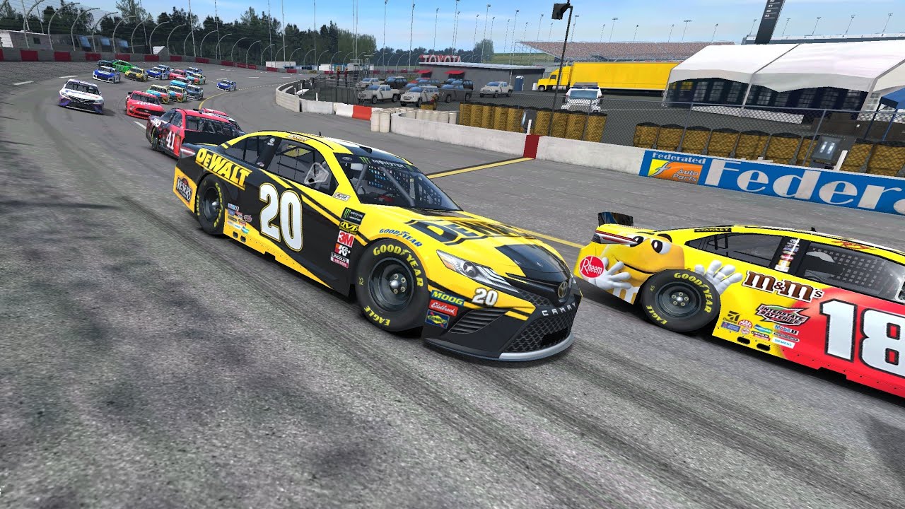 Toyota Camry Nascar Race at Richmond Raceway Circuit Real Racing 3 ...