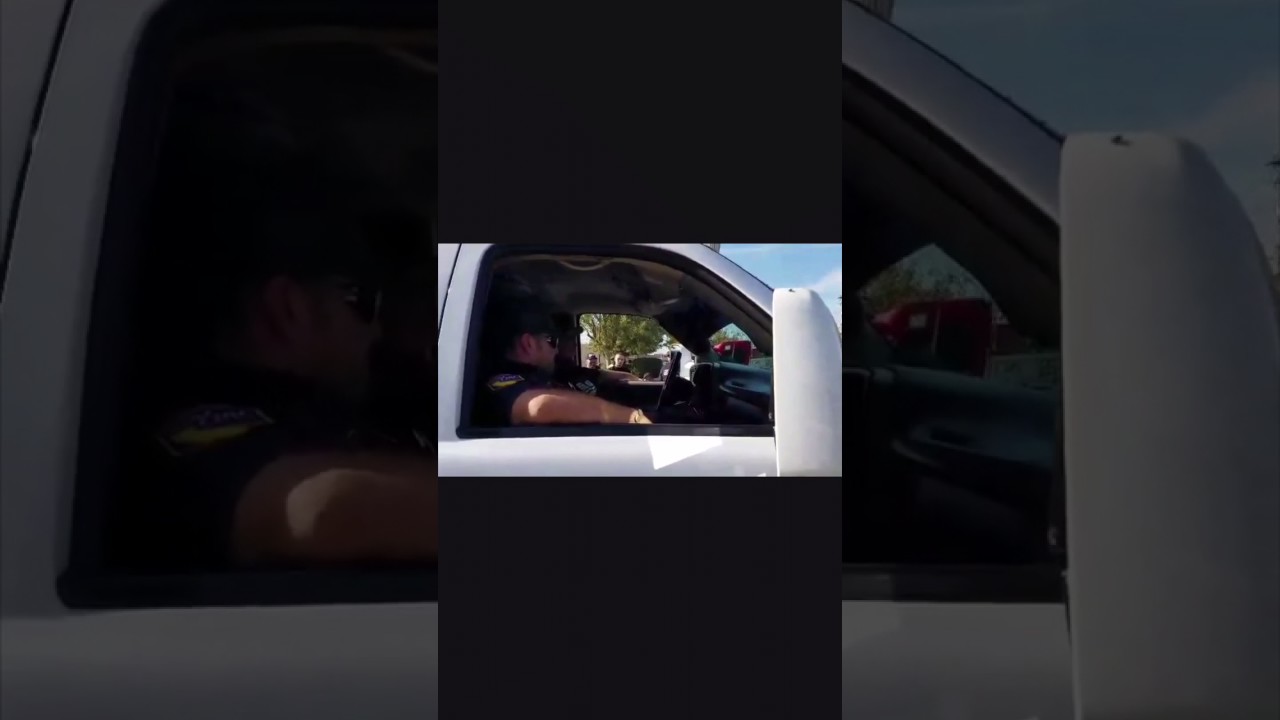 Firefighter gets a bass demo! 4 15s Sundown Audio - YouTube