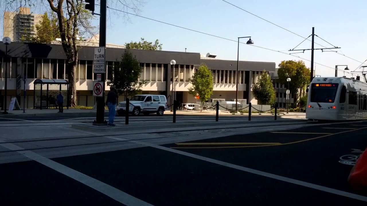 #trimet MAX Orange Line VIP train leaving ceremony - YouTube