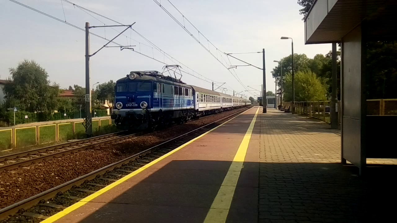 EP07-339 TLK Latarnik |Płochocin| - YouTube