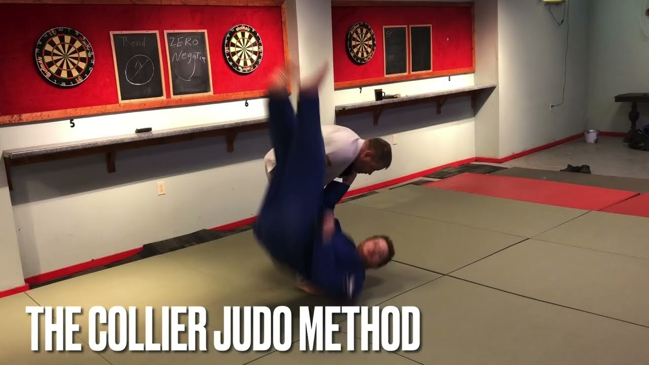 Big Game Hunter Justin Cornett Throwing With Using Any Grips - YouTube