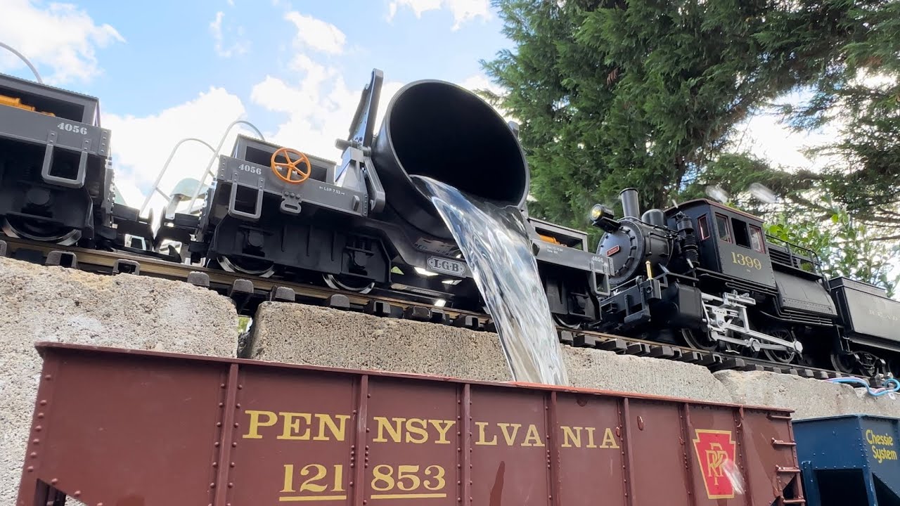 G Scale Dump Cars - YouTube