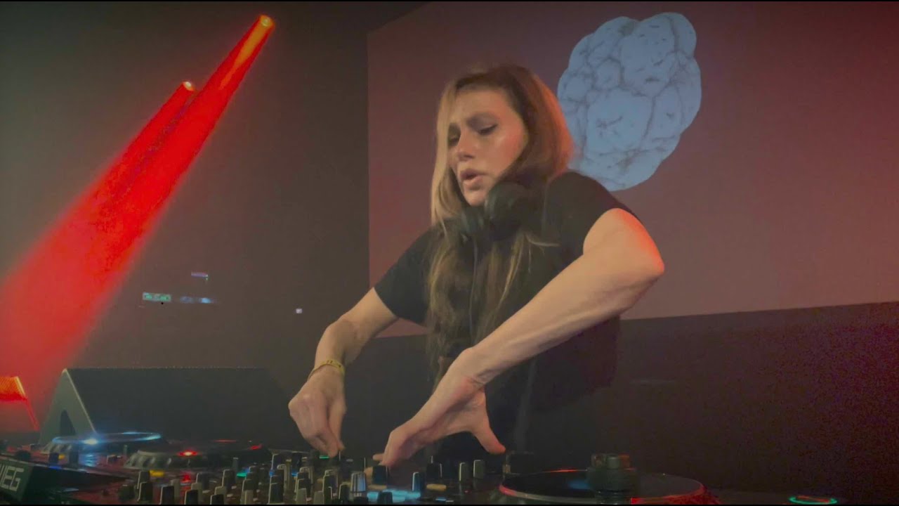 Raw. Unfiltered. #technomusic #techno - YouTube