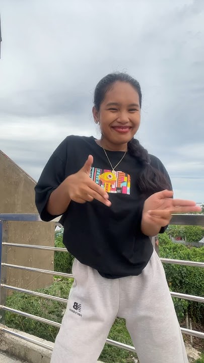 CIS CIS CIS TIKTOK DANCE TREND - YouTube