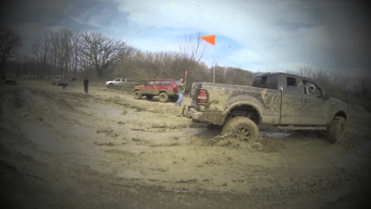 Lifted 04 F150 Mudding! - YouTube
