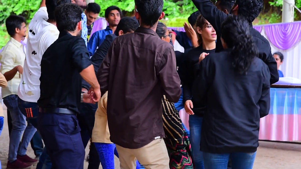 Coorg Dance - YouTube