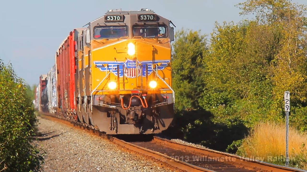 Union Pacific 5370 leads train QPDRV past Waconda Road - Brooks, Oregon ...