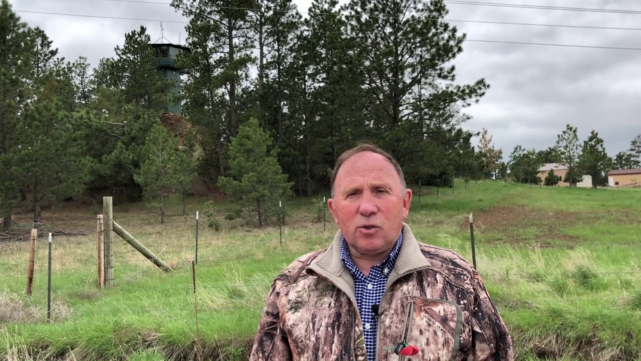 S.D. Rep. Tim Goodwin outside FLDS compound in South Dakota - YouTube