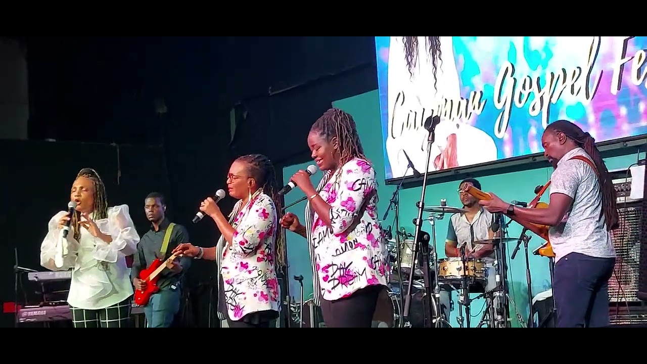 Carlene Davis Only You Are Holy Medley Cayman Gospel Fest 2022 - YouTube