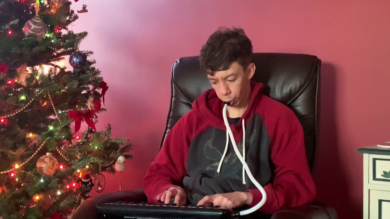 Tobi Akbas- Playing Scotland and the brave on Melodica - YouTube