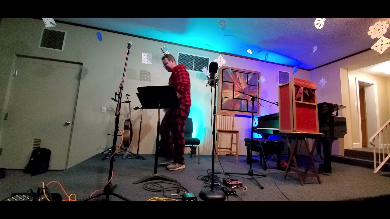 Johnny Mack SpongeBob Puppet Show! - YouTube