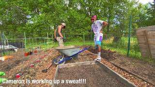 GARDENERS AT WORK