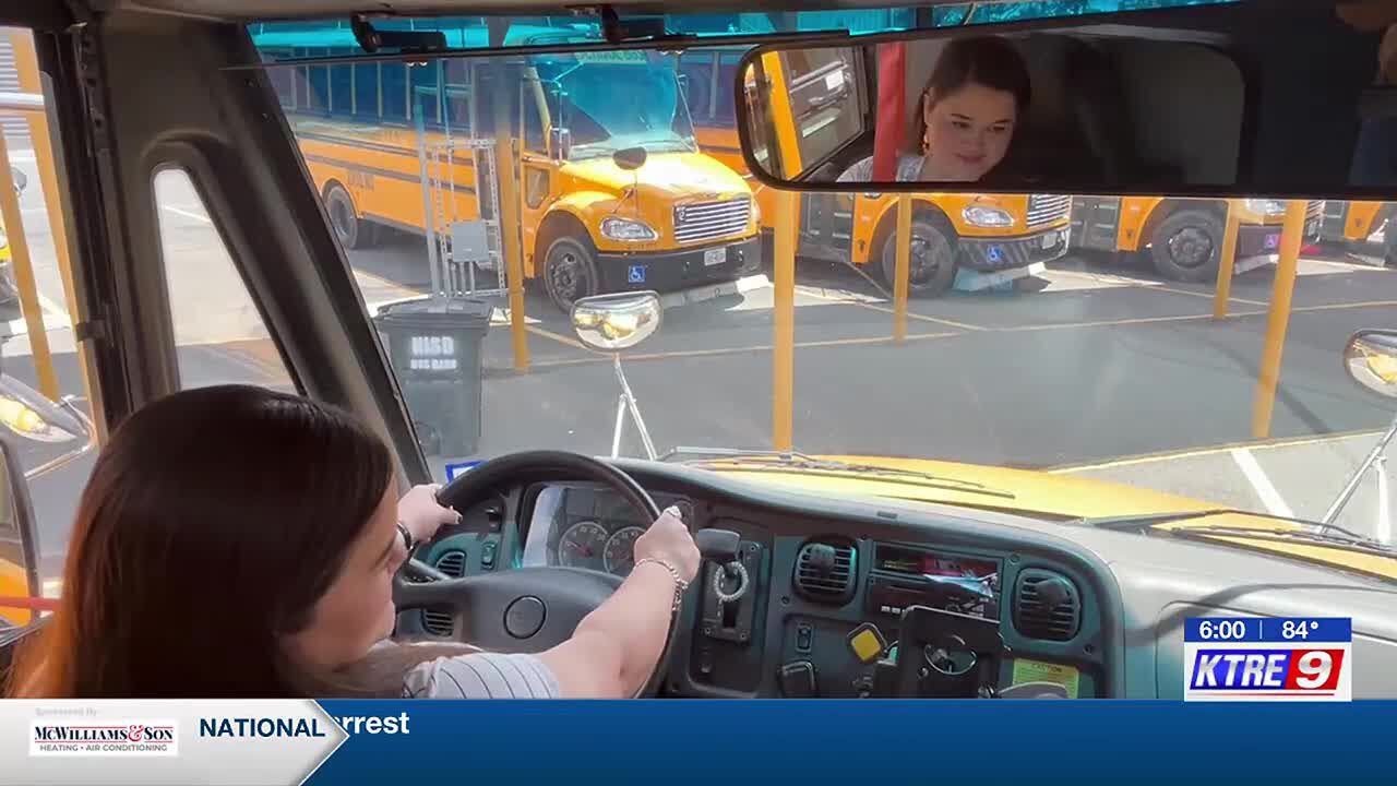 Nacogdoches ISD holding ‘Ride and Drive’ event to help hire more bus drivers - YouTube