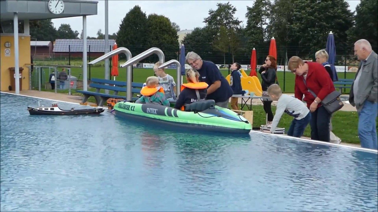 Towing a real kayak with my RC Tugboat in a public pool :D - YouTube
