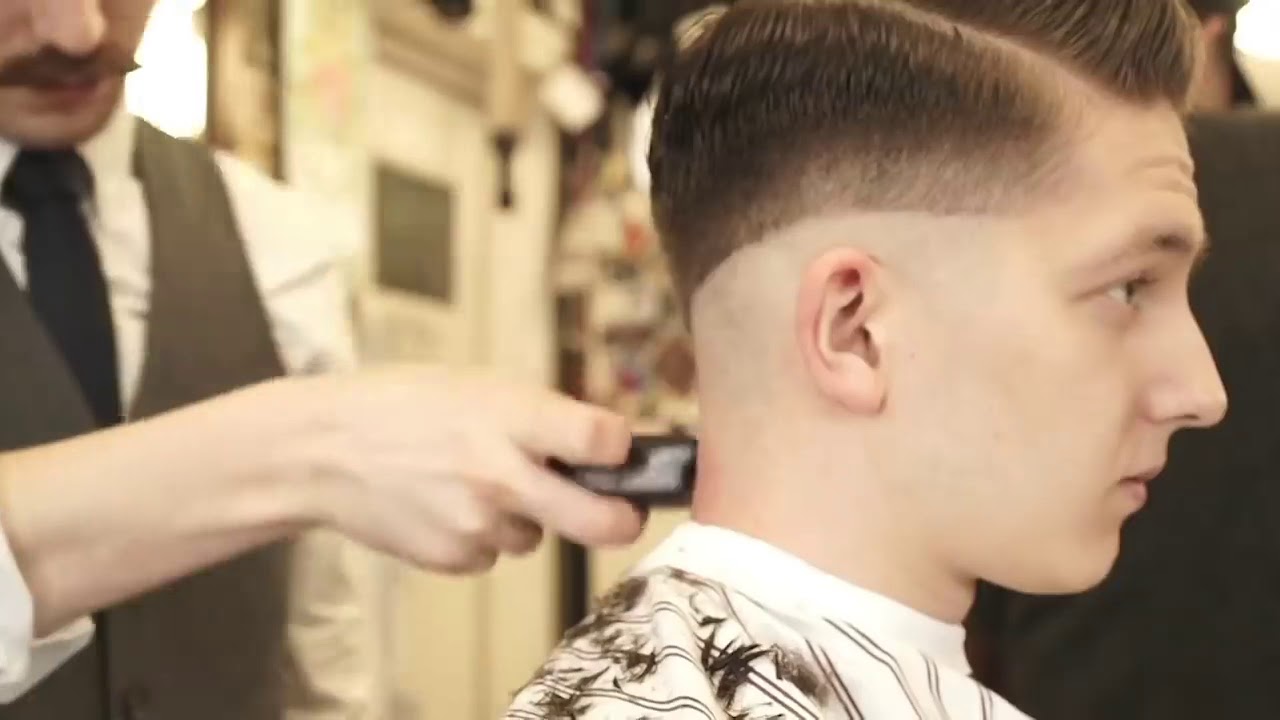 SKIN FADE BOOGIE by the Barber - YouTube