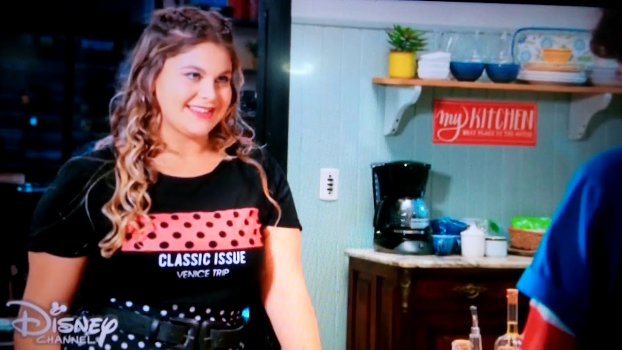 Bia: Daisy le cuenta su beso a Pietro - YouTube