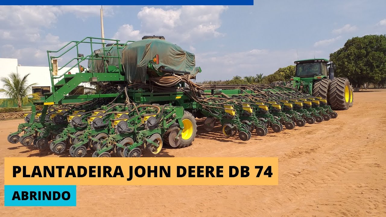 Plantadeira John Deere DB 74 abrindo - YouTube