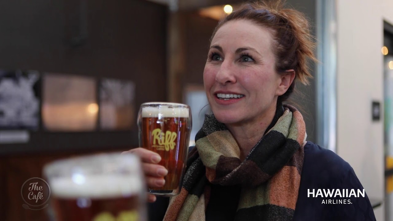 Debbie Griffiths explores Bend in Central Oregon, USA - YouTube