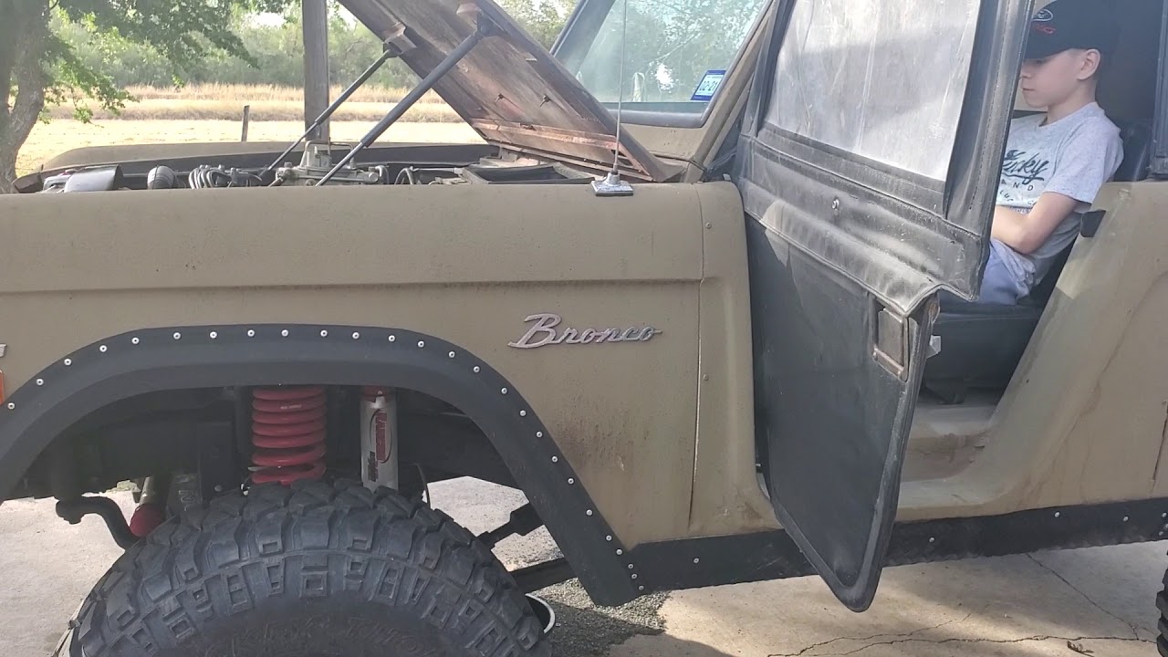 '74 Early Bronco, 351w, part 2 - YouTube