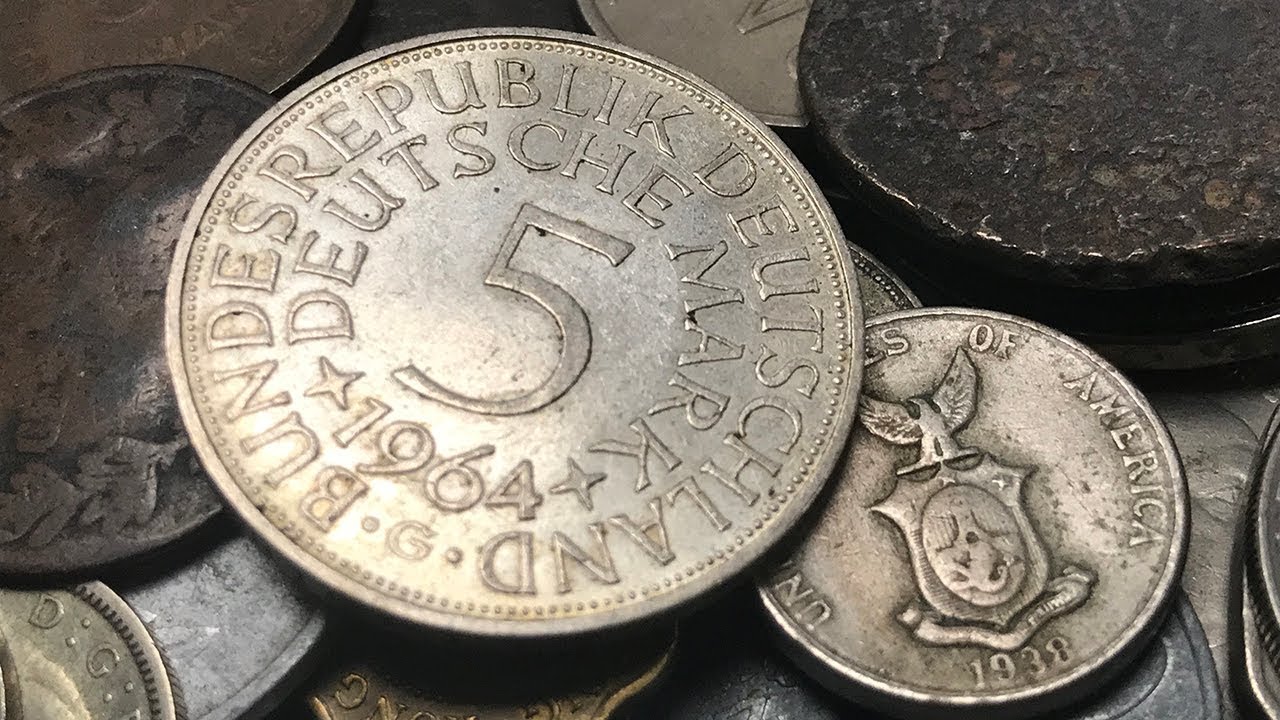 FINDING BIG SILVER & OLD WORLD COINS Searching Foreign Bag - Bag #20 ...