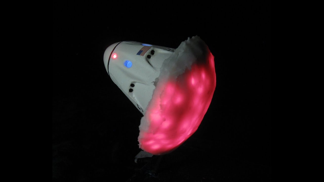 Dragon Capsule Re-entry - YouTube