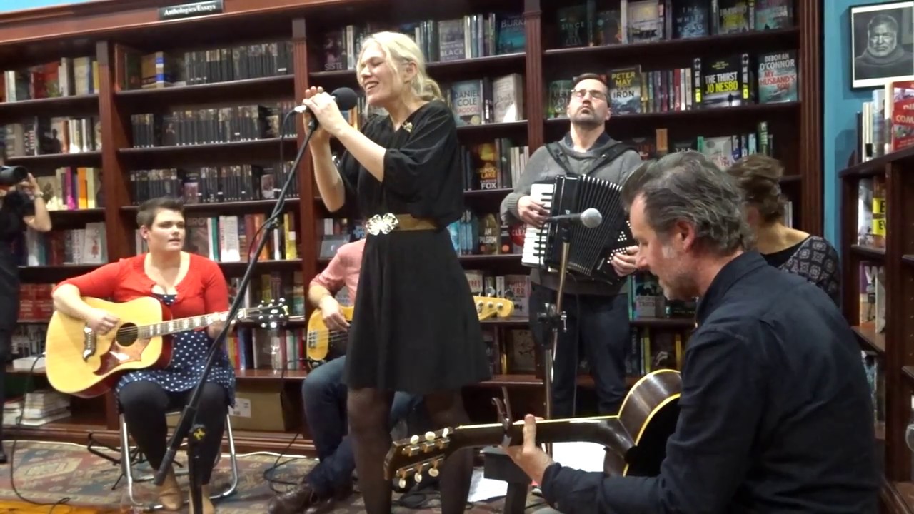 Jen Lush & band : The Night's Insomnia (live 2017) - YouTube