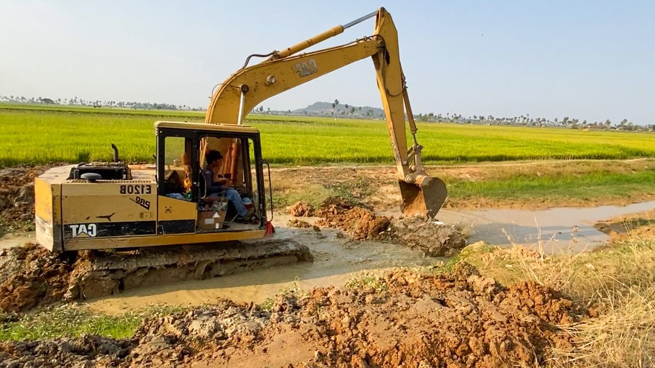 Removal Dam Releasing Water And Digging By Excavator - YouTube