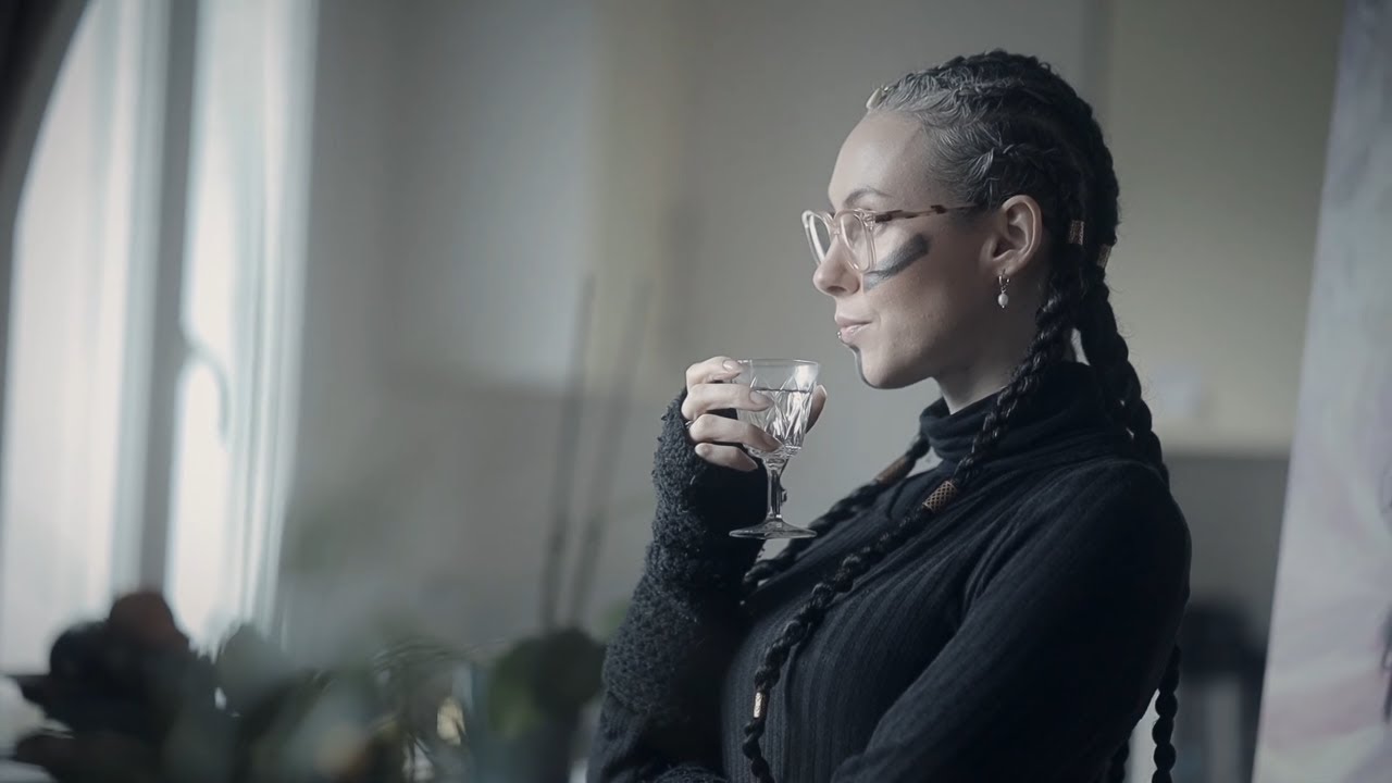 Saturne & Valfeu - My Way Home (Lullaby for Witches) - YouTube