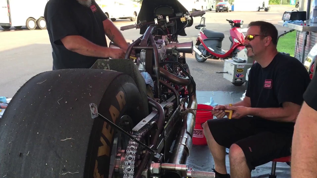 Nitro Harley Melts Pistons - YouTube