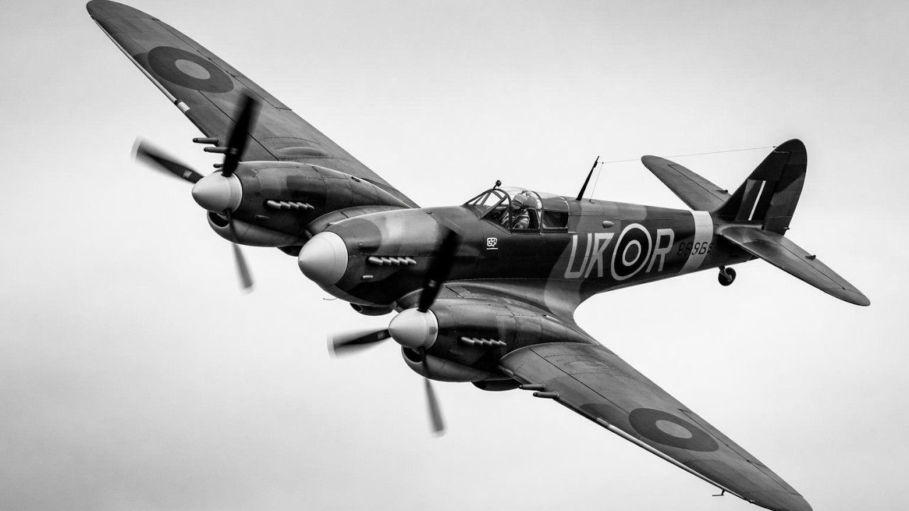 Why America Rejected This British Aircraft — Then Begged for 100! - YouTube