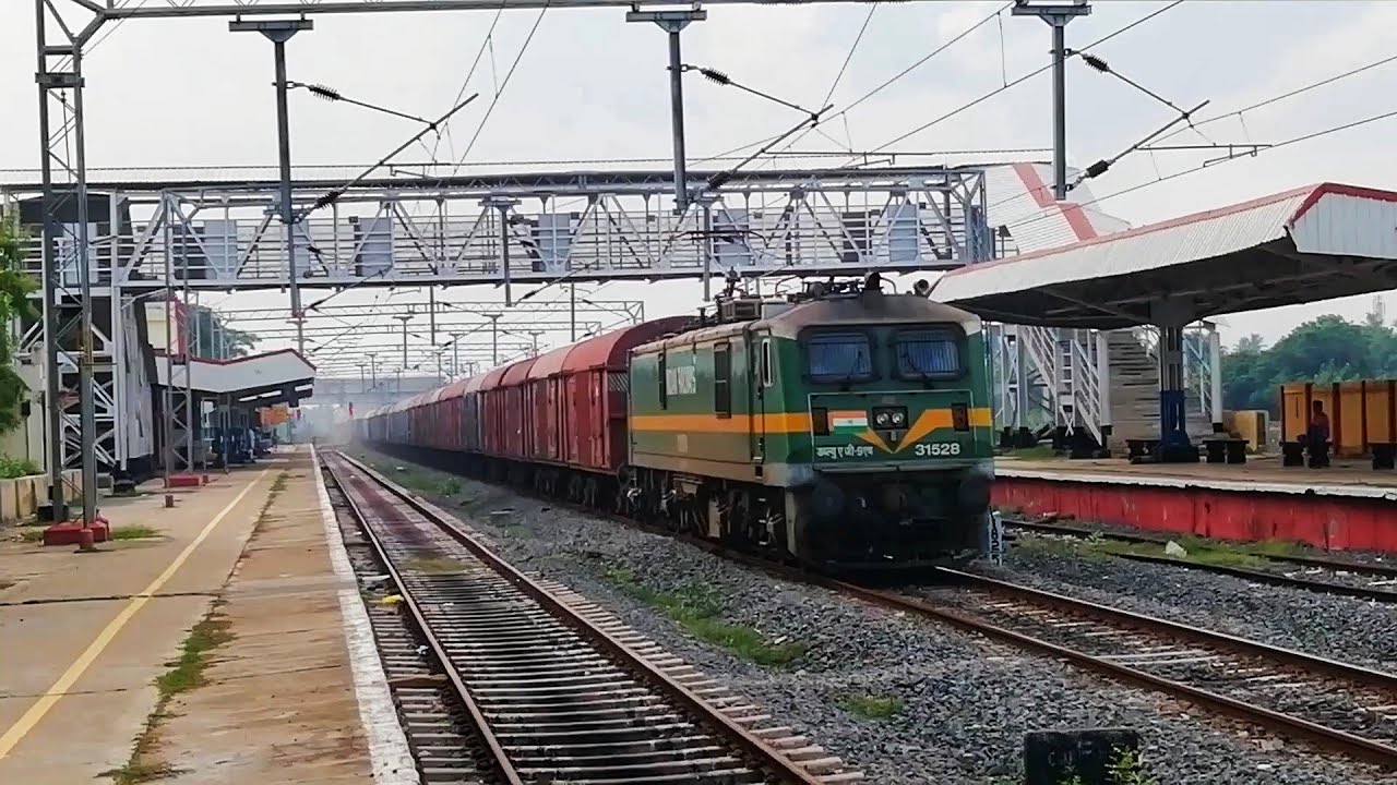 Kalyan WAG9 freight train BCNHL wagons track sound Crossing panruti ...