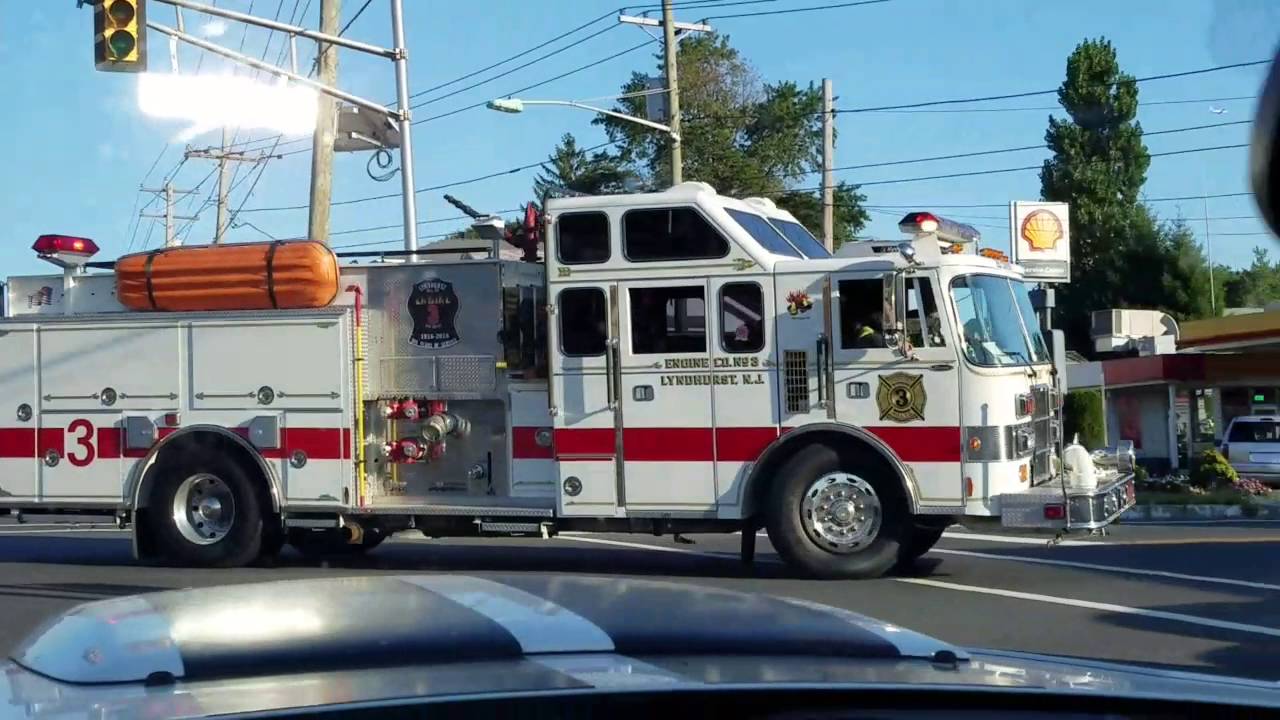 LYNDHURST NJ Fire Department Engine 3 Responding 8-30-16 - YouTube