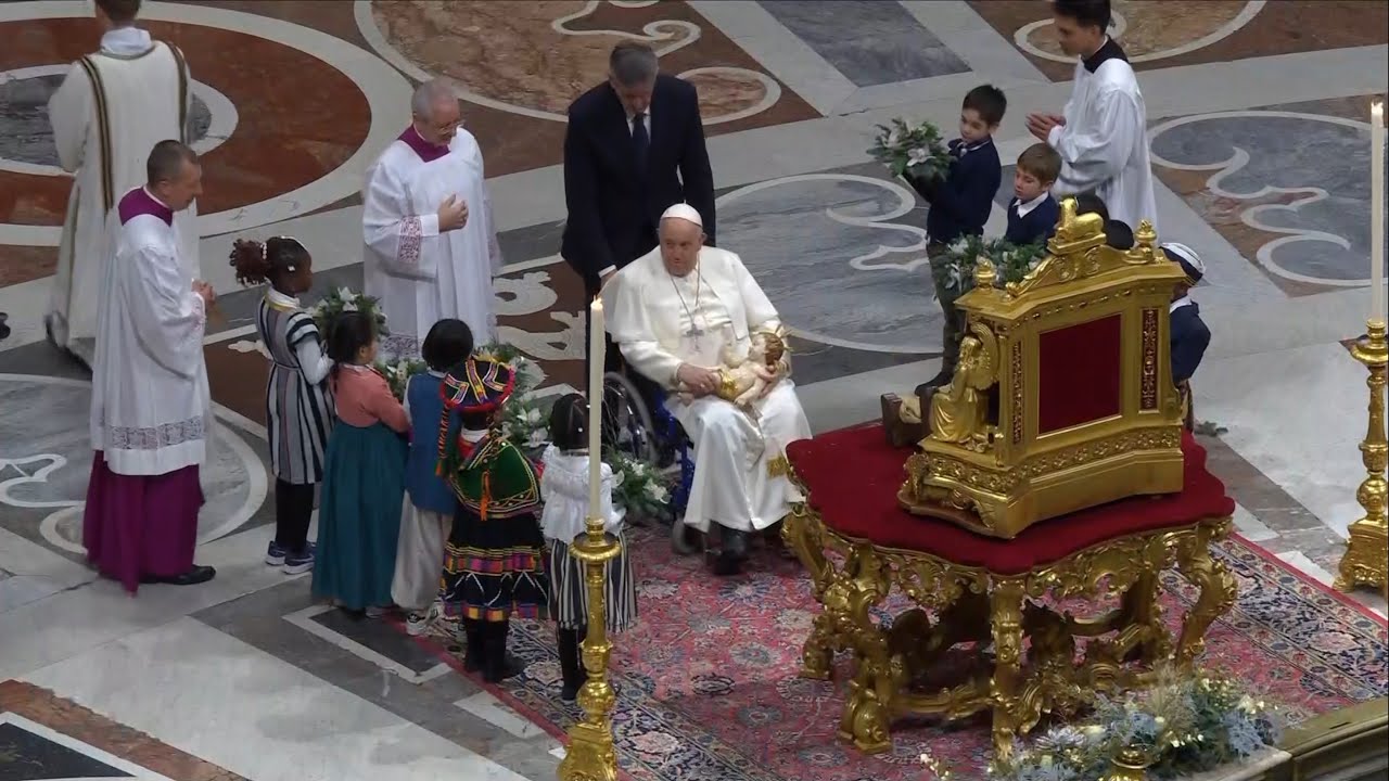 Christmas Midnight Mass with Pope Francis 2023 HD - YouTube