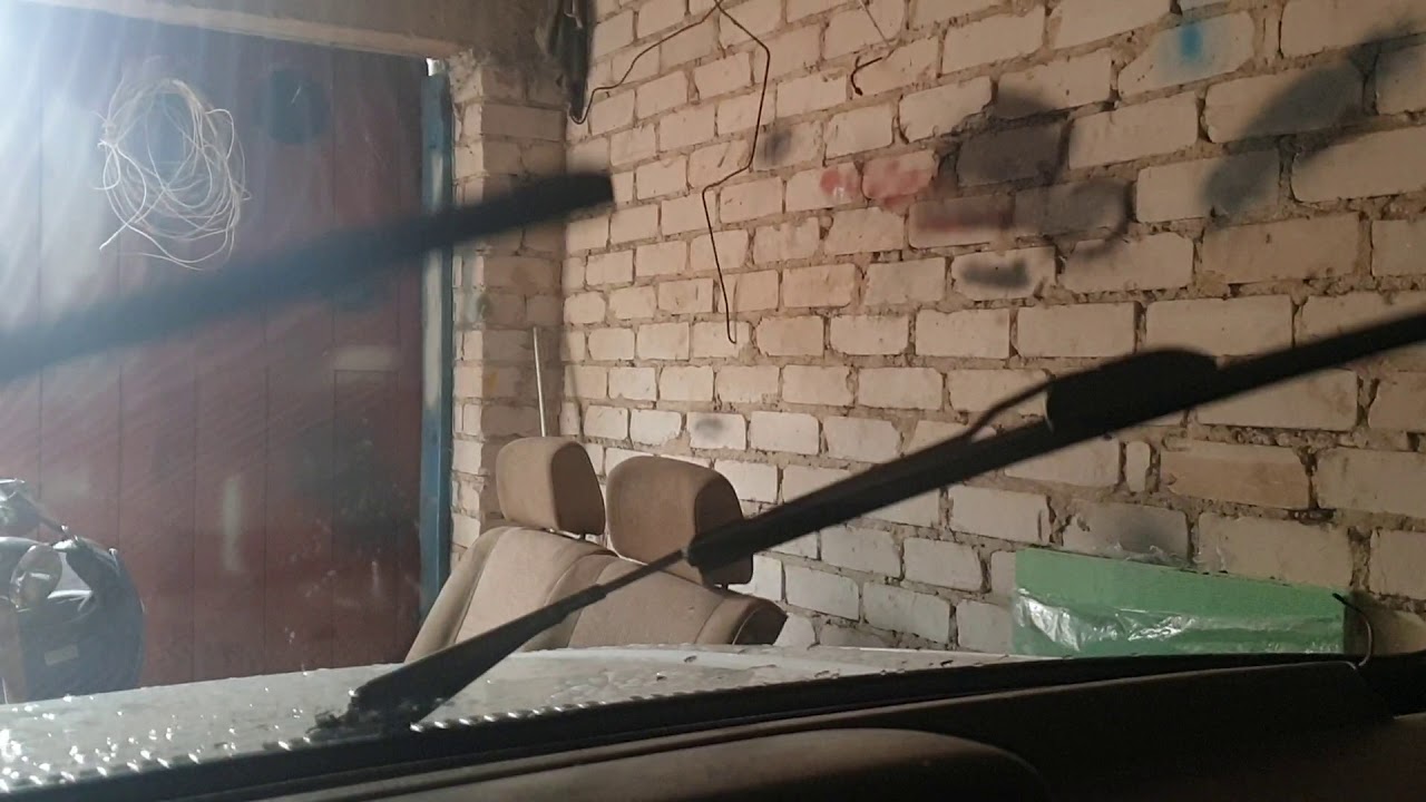 New windshield for the Volkswagen Golf 2 1,6D 1984. - YouTube