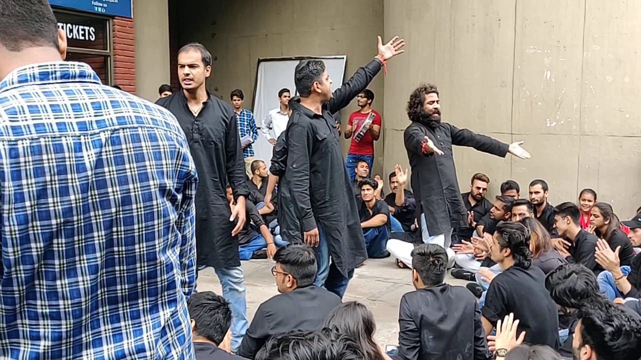 Street Play at the Shri Ram Centre, Delhi as a part of Asmita Theatre ...