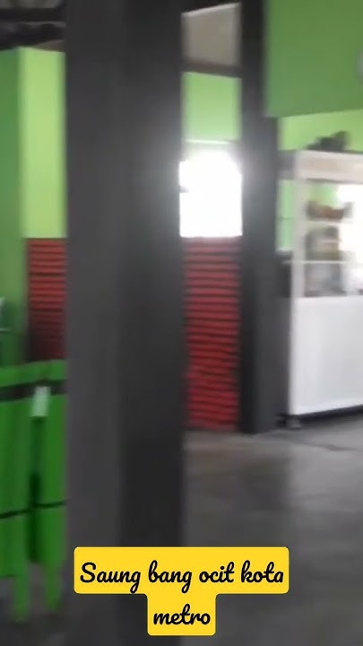 rumah makan saung bang ocit kota metro - YouTube