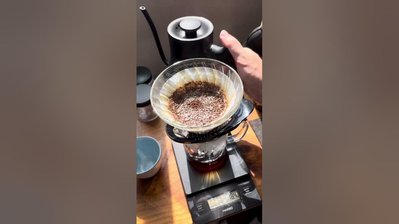 V60 4:6 Method with Medium Coarse Grind - YouTube