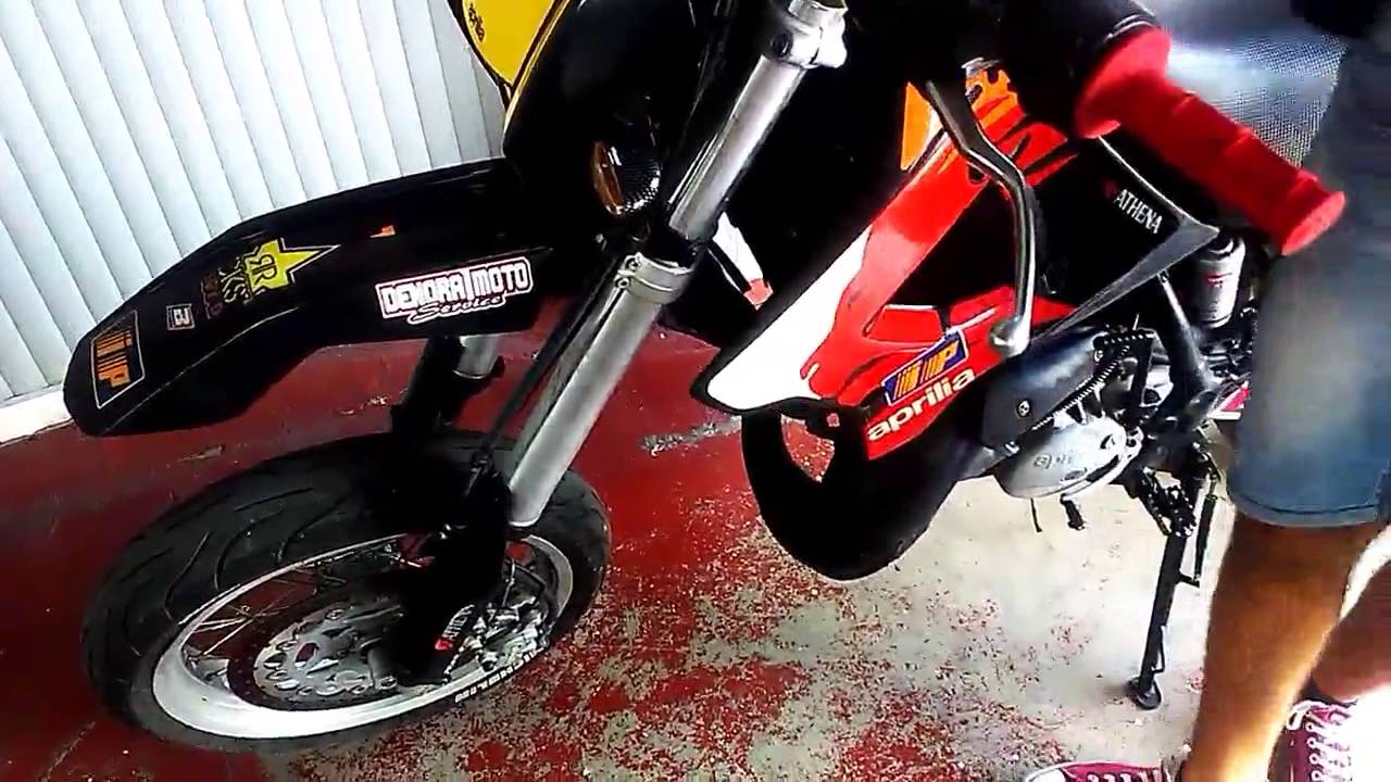 Recensione Aprilia MX 125 & Guida ITA HD - YouTube