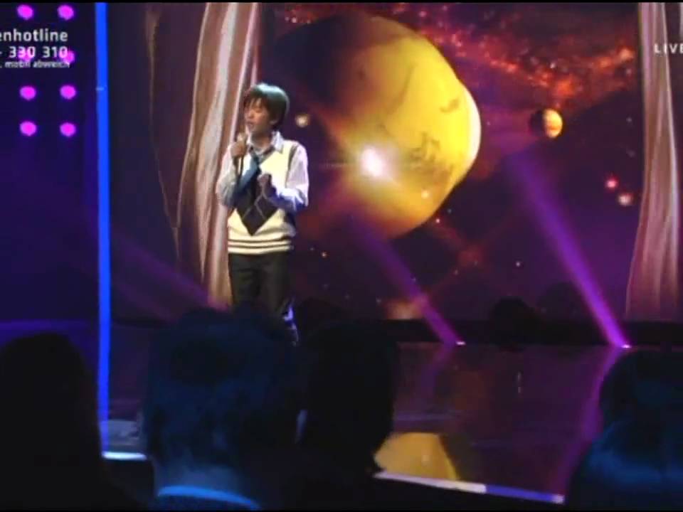 Jal Joshua 13yo Singing in HD - "Halleluja" - YouTube