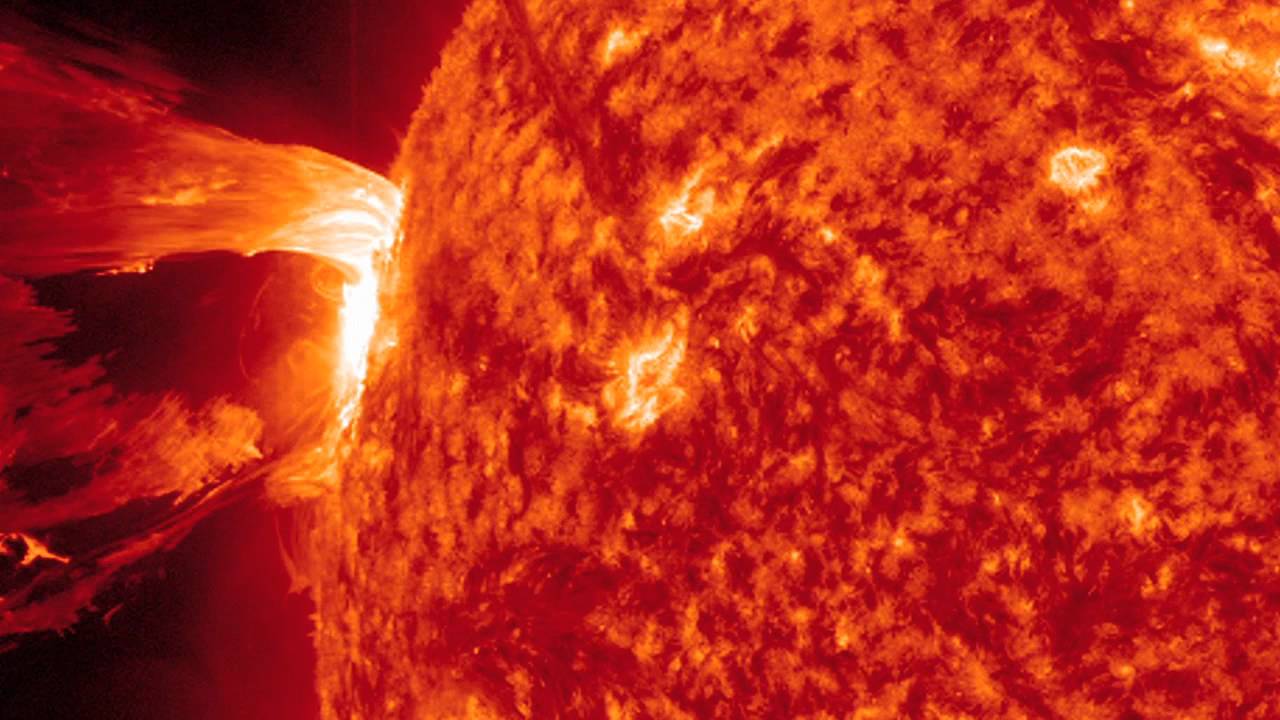 Solar Flare Eruption on Sun - YouTube