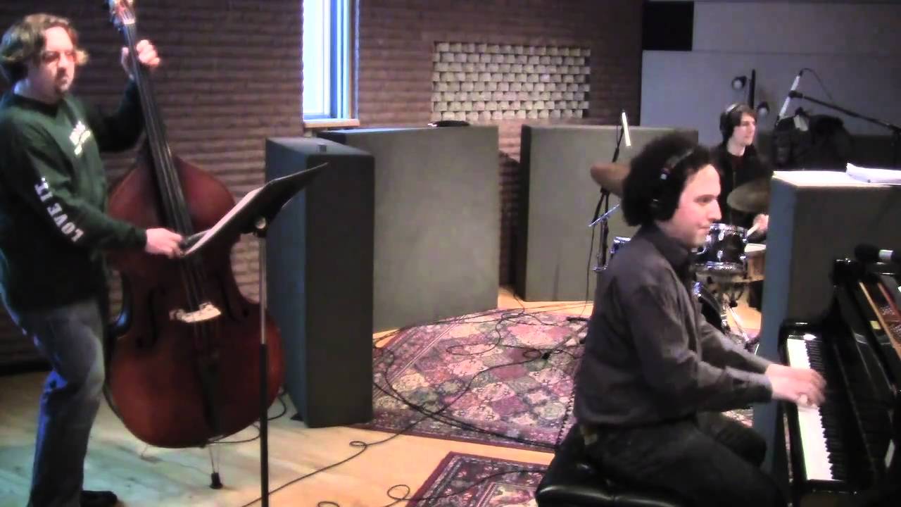 Joe Davidian Trio - "Surrey with the Fringe on Top" - YouTube