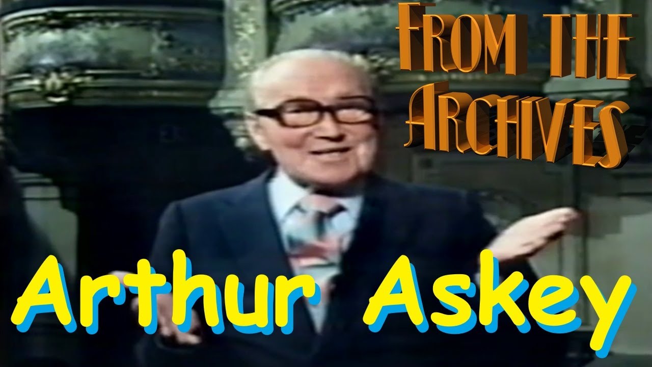 Arthur Askey - Pantomime Dame Interview (1982) From The Archives - YouTube