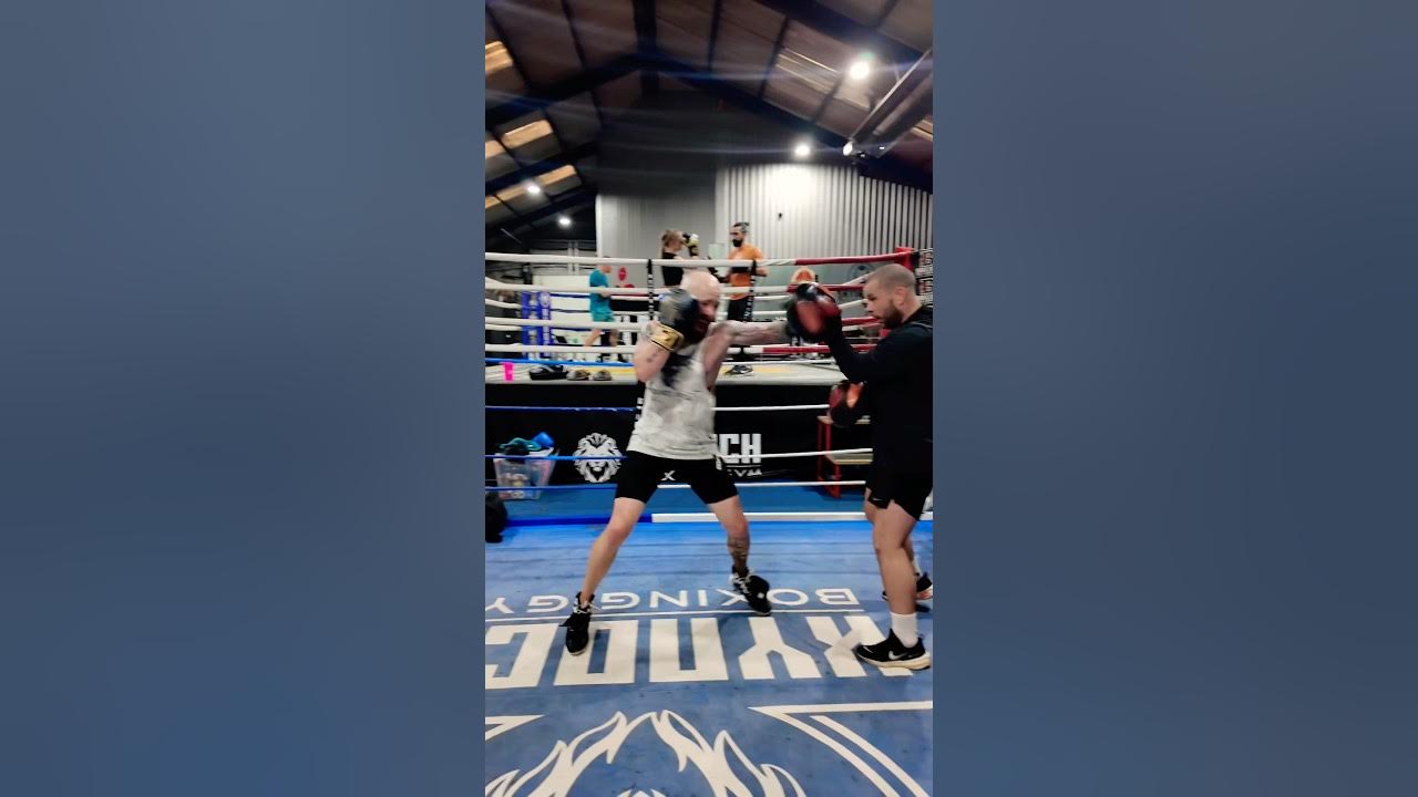 Run AM Boxing PM | Fight Incomin #boxing #workout #exercisemotivation #workoutmotivation #gym # ...