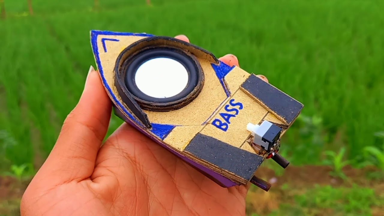 Powerfull speakers boat bass boost - YouTube