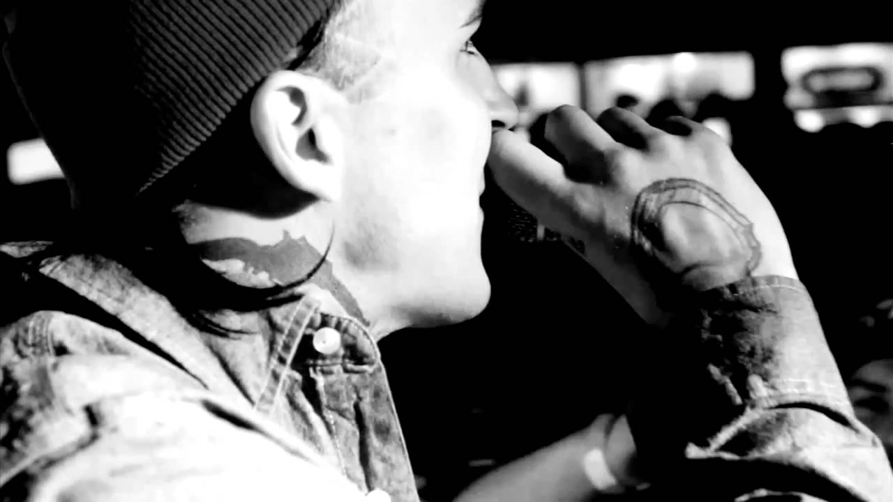 Yelawolf (live) - Trunk Muzik (HD) - YouTube