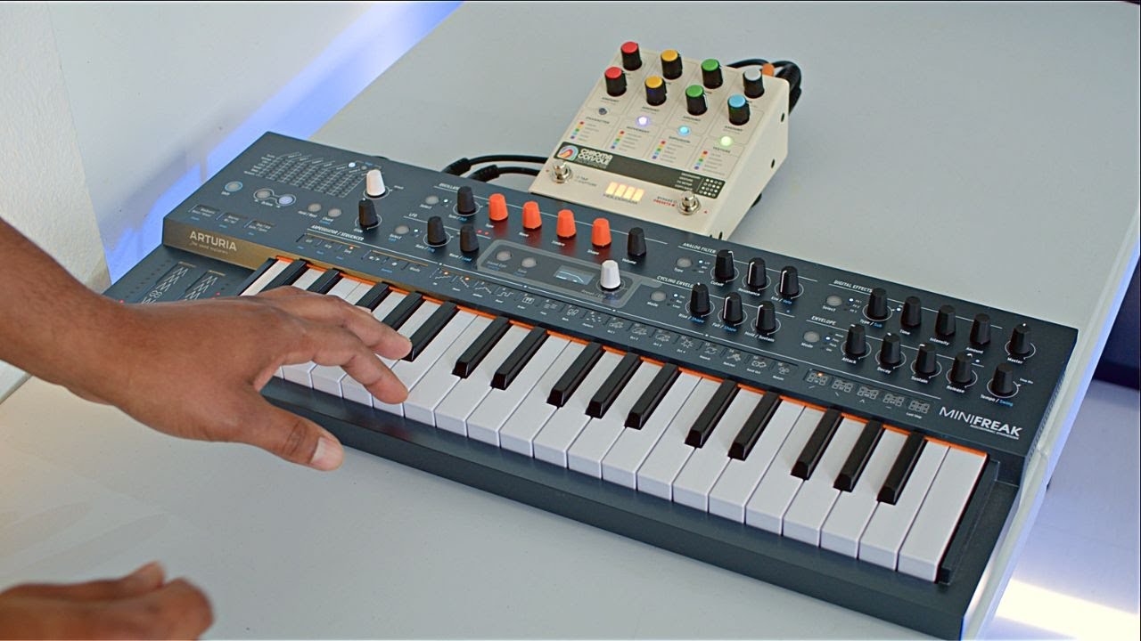 Chroma Console x Arturia Minifreak 2.0 Firmware (super unison) Random ...