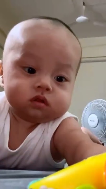 Em Ngủ Dậy đang Ngơ Ngác Thế😍😄😃💕💕 Youtube