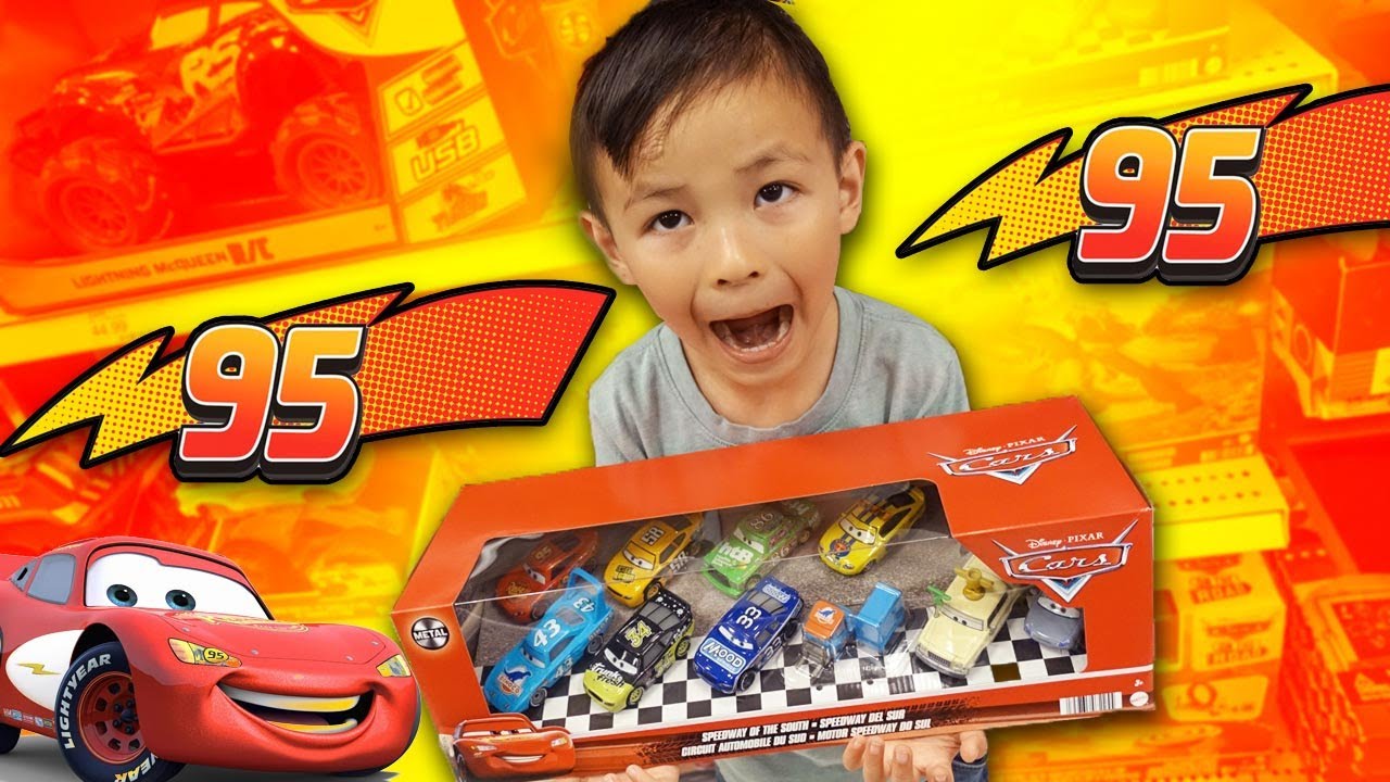 Looking For Lightning McQueen, Tow Mater, Dinoco King, Cruz Ramirez ...