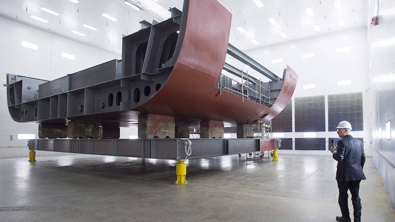 A look inside the new Irving Shipbuilding facility in Halifax - YouTube
